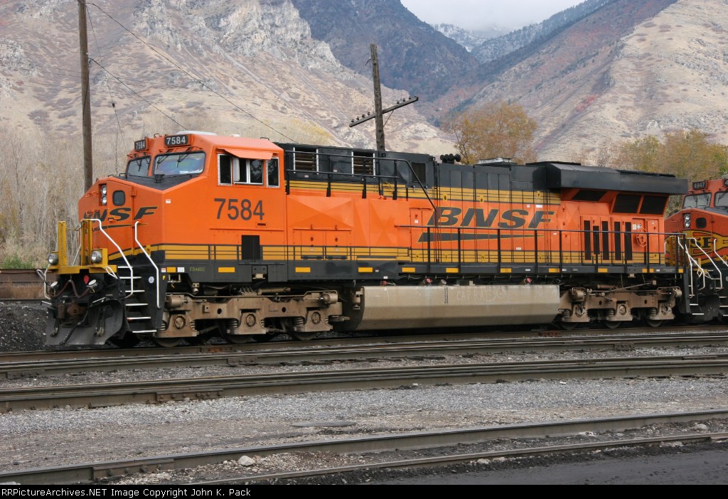 BNSF 7584